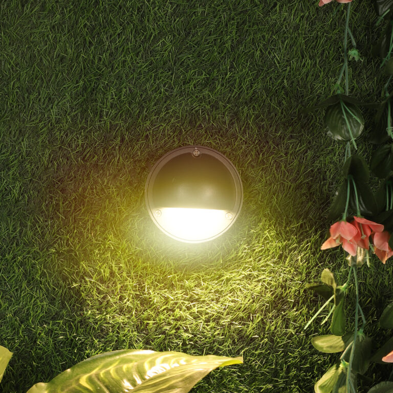 SUPERSCAPE aluminium die cast 3 watt round LED foot light surface grey ...