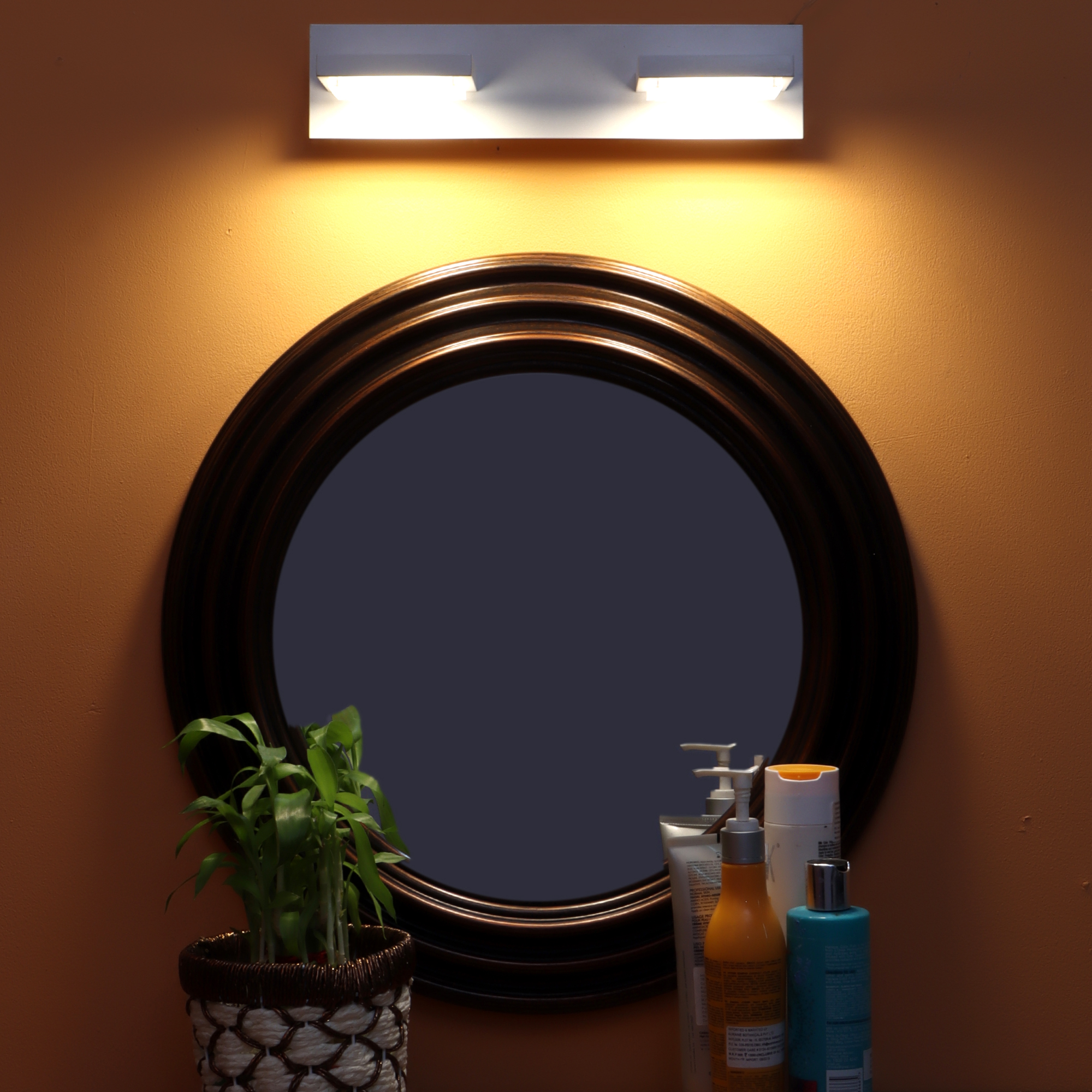 LED Mirror Light - Buy LED Mirror Light online at best price in India ...