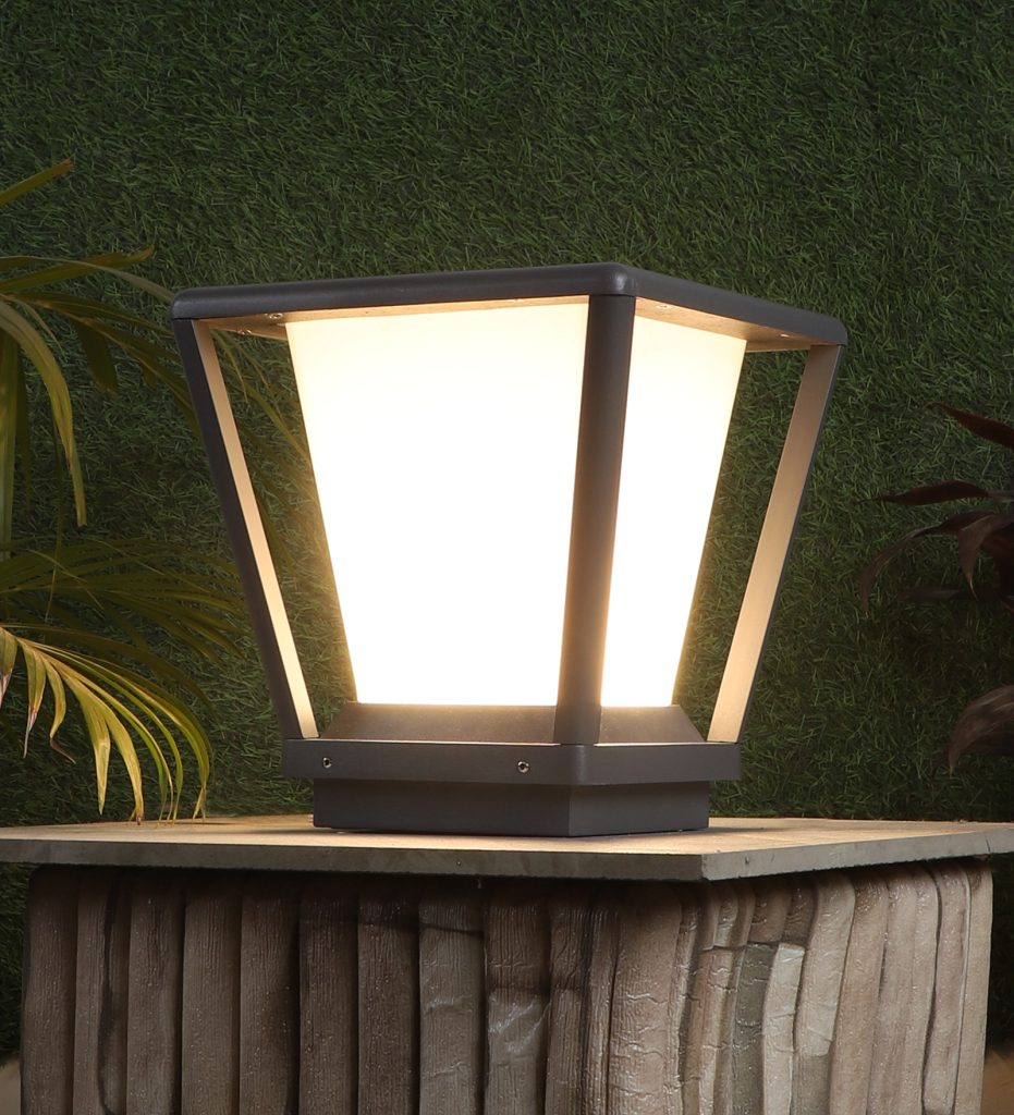 SUPERSCAPE Outdoor Lighting Gate Pillar Post Lighting GL4751-L | The ...
