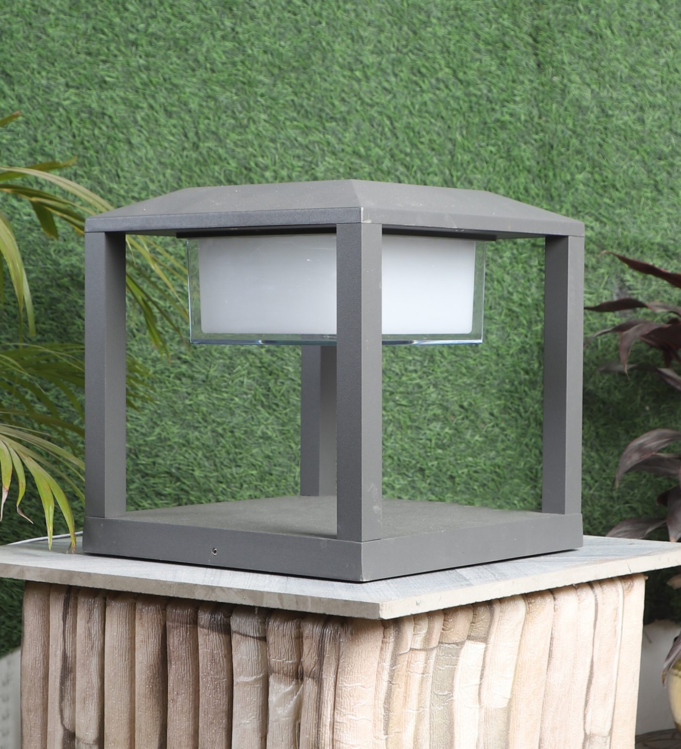 SUPERSCAPE aluminium die cast grey 12 watt square LED Gate light with ...